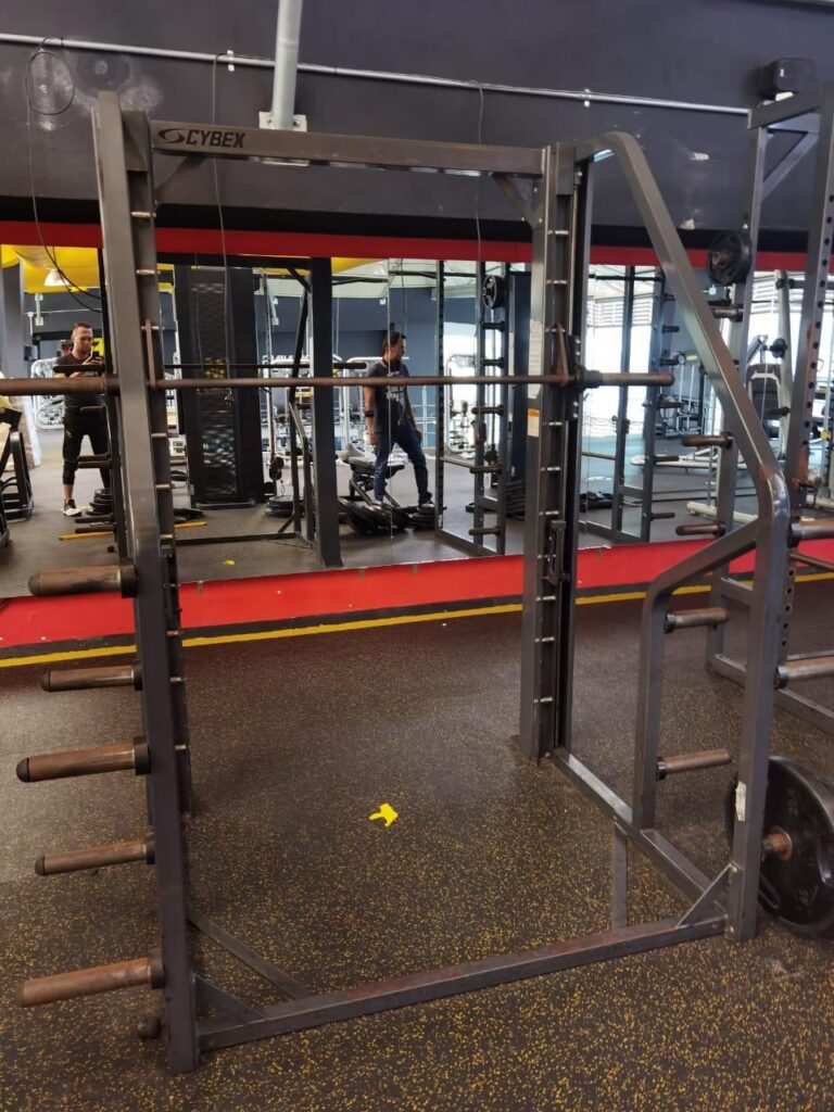 Smith Machine Cybex - USADOSGYM